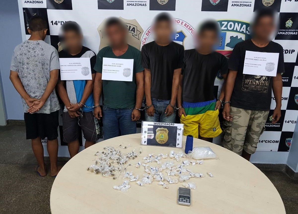 Cinco Homens São Presos Com Mais De 170 Porções De Drogas Em Manaus