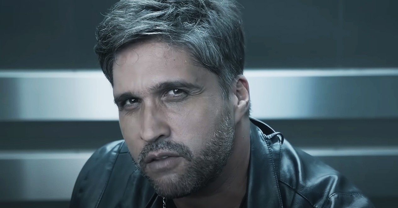 Léo Chaves redireciona carreira para o romantismo antes de gravar ao ...