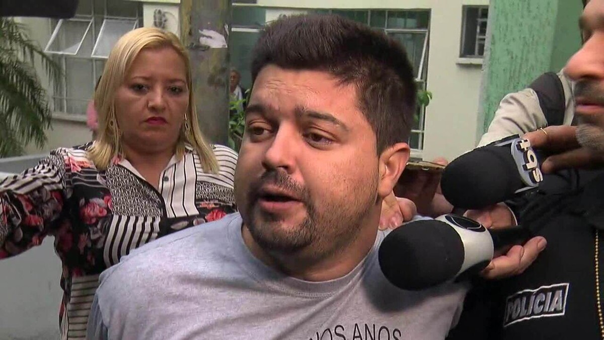 Preso Suspeito De Estupros Em Sp Mostrava Fotos Com Famosos E Carros De