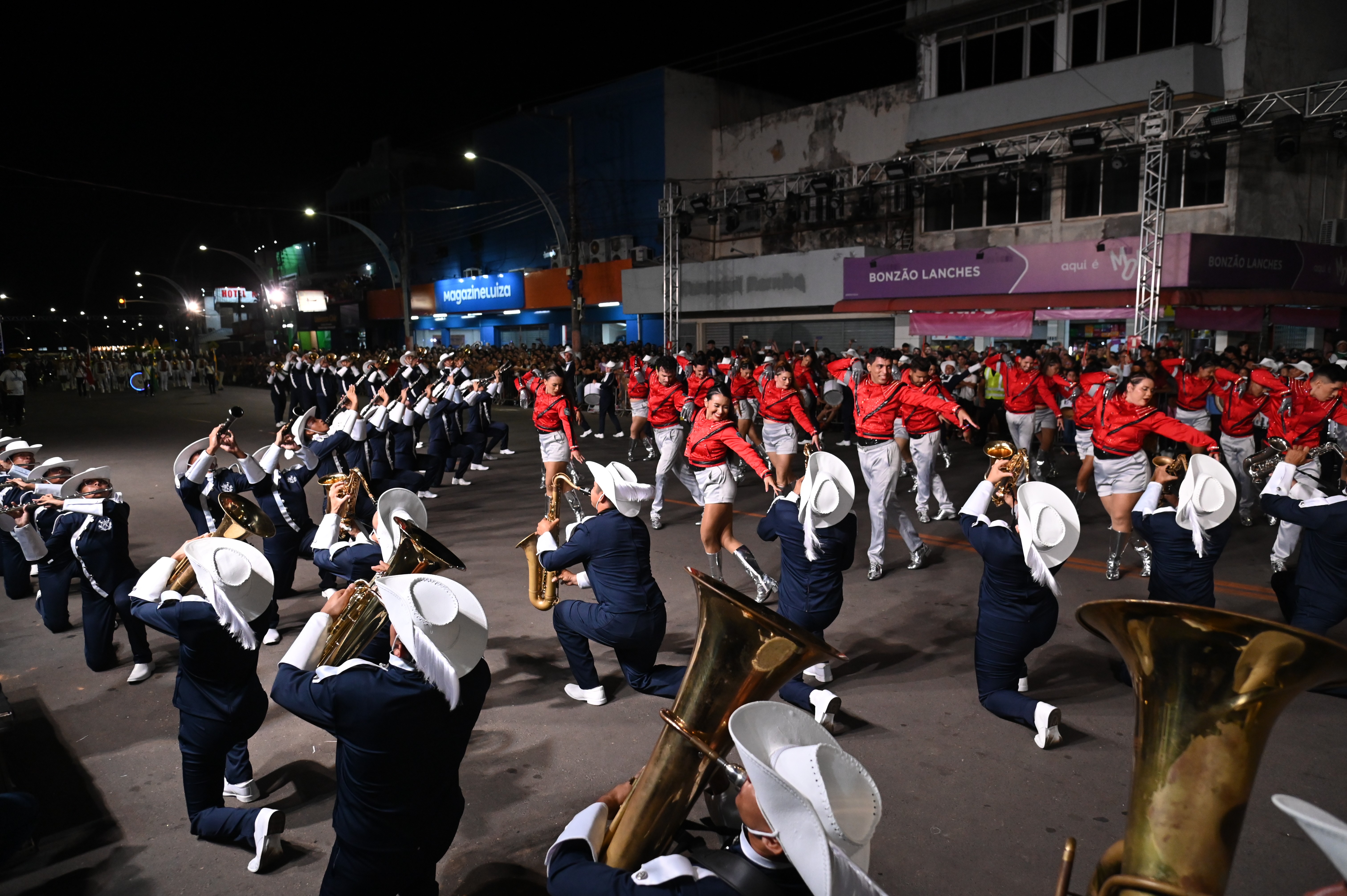Frei Ambrósio vence categoria principal do Festival de Bandas de ...
