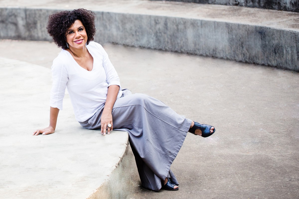 Após cantar Martinho, Ana Costa dá voz a repertório autoral em disco ...