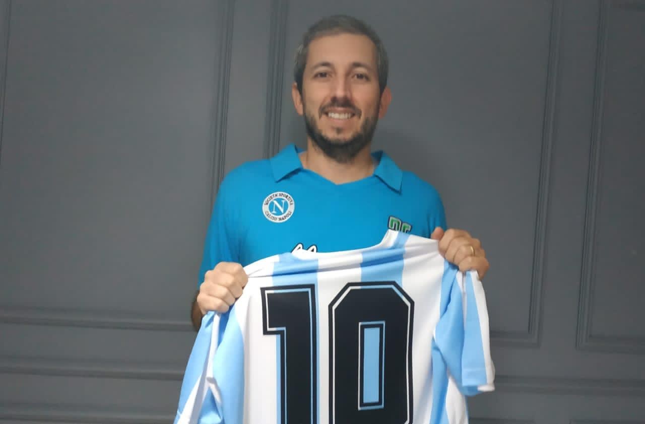 Fãs de Diego Maradona relembram jogo do ídolo em Brasília | Distrito ...
