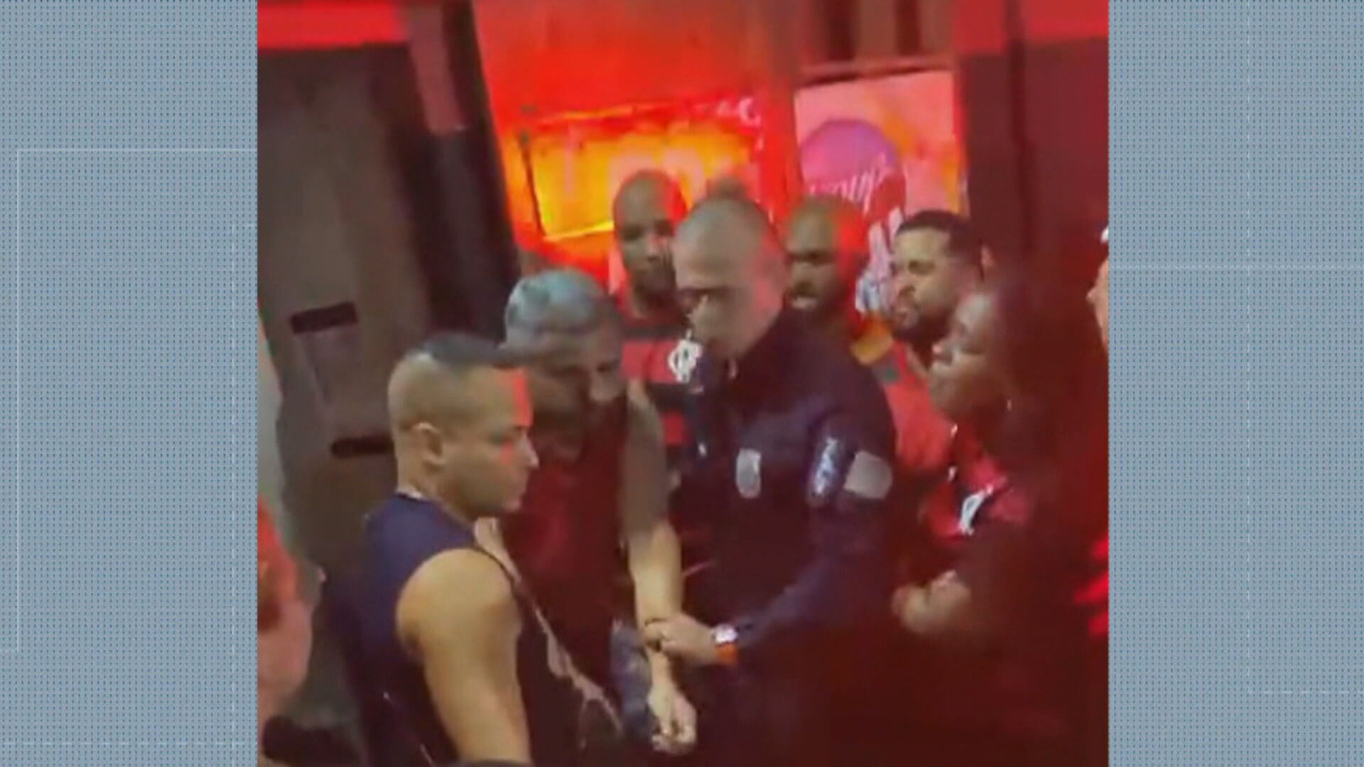 Homem é preso em flagrante por esfaquear torcedor durante briga em bar