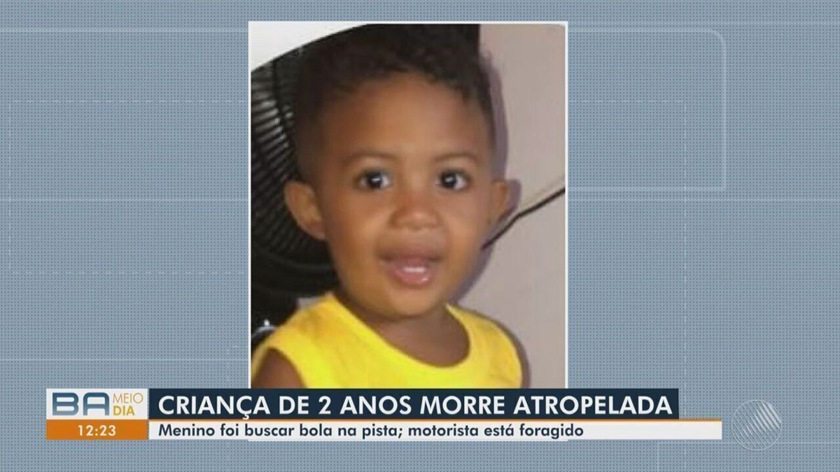 Menino de 2 anos morre após ser atropelado por carro na Bahia; vítima foi pegar bola na pista ...