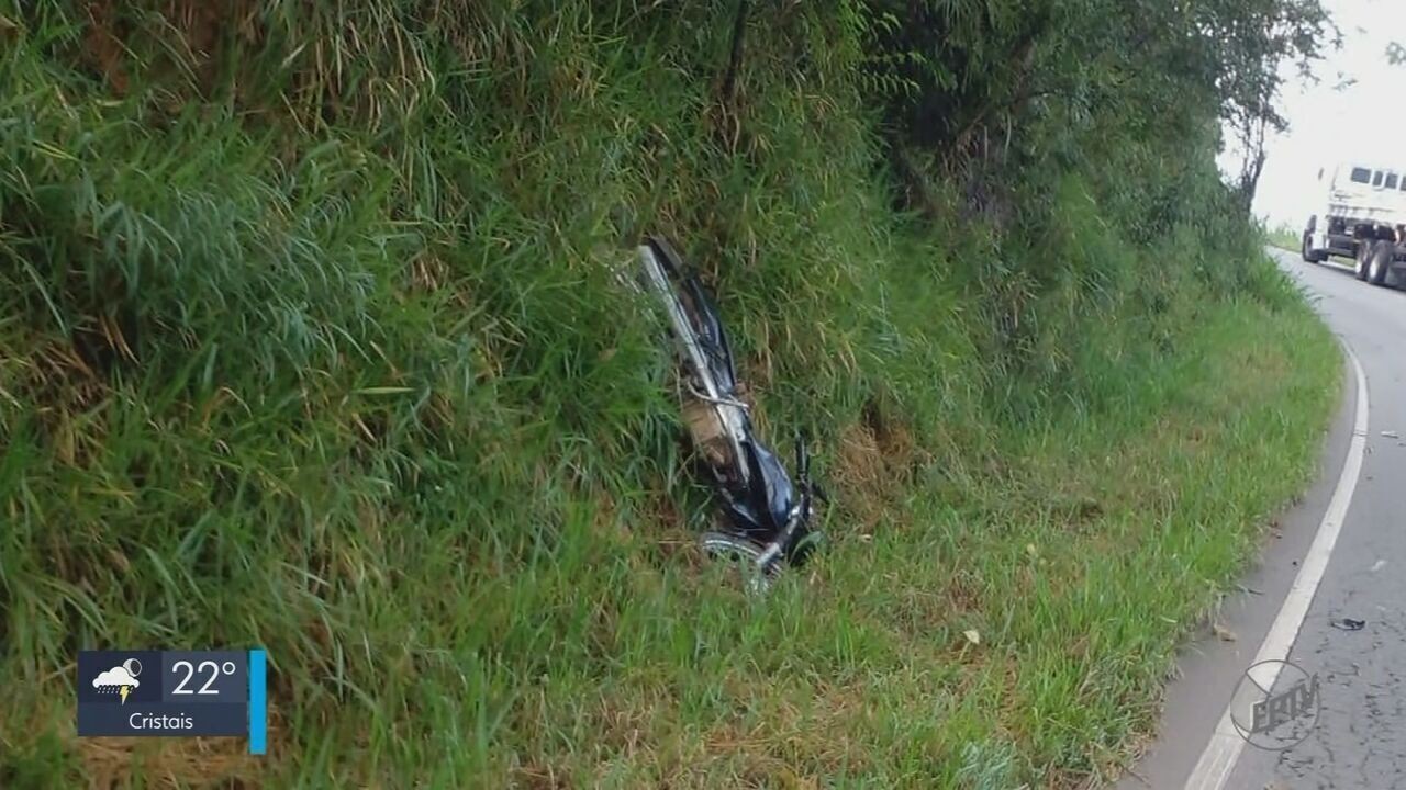 Homem de 34 anos morre após batida entre moto e caminhão na BR-158 | Sul de Minas | G1