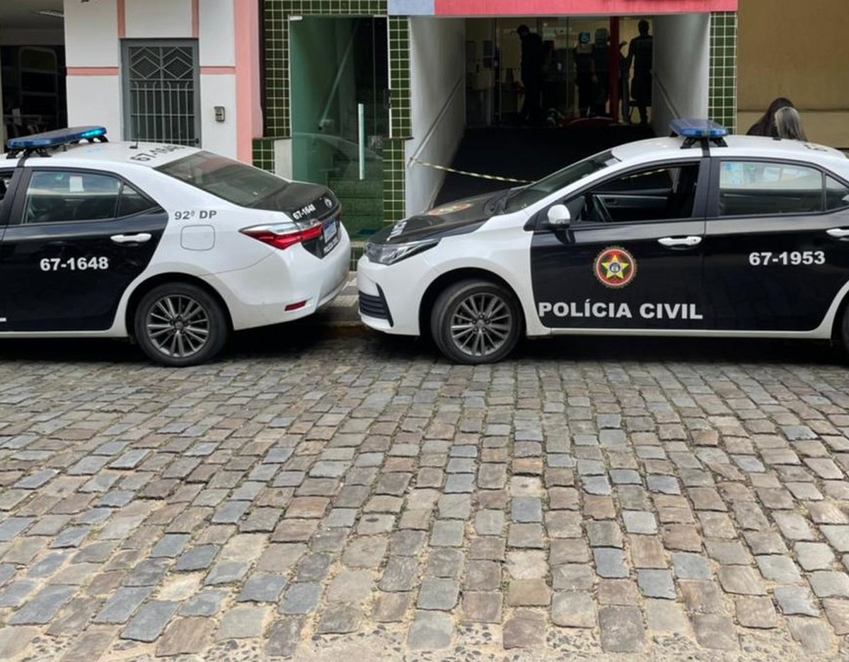 Quatro Suspeitos De Integrar Quadrilha De Ataques A Bancos No Rj E Em