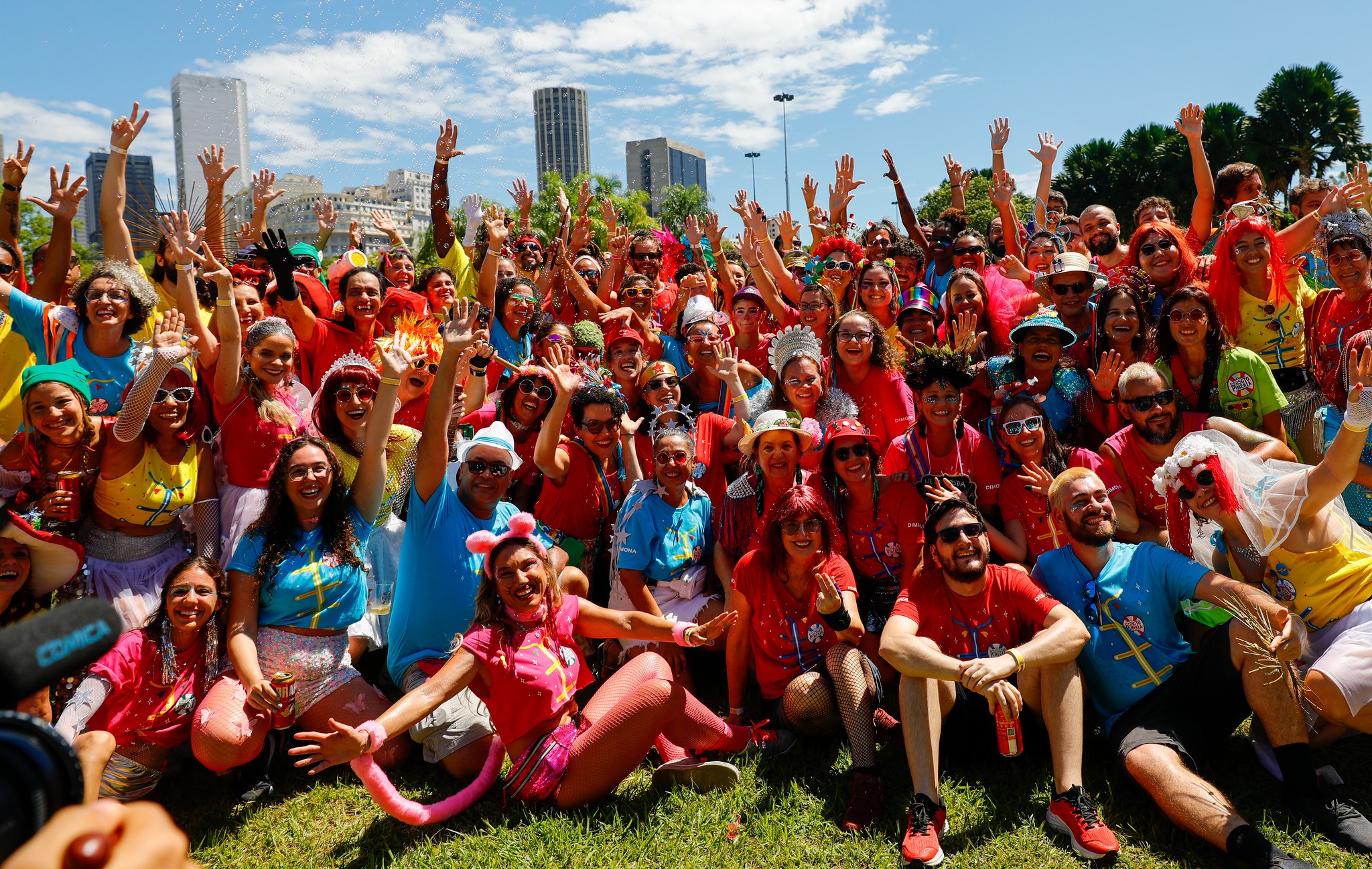 Blocos temáticos animam foliões no Rio na segunda de carnaval; FOTOS ...