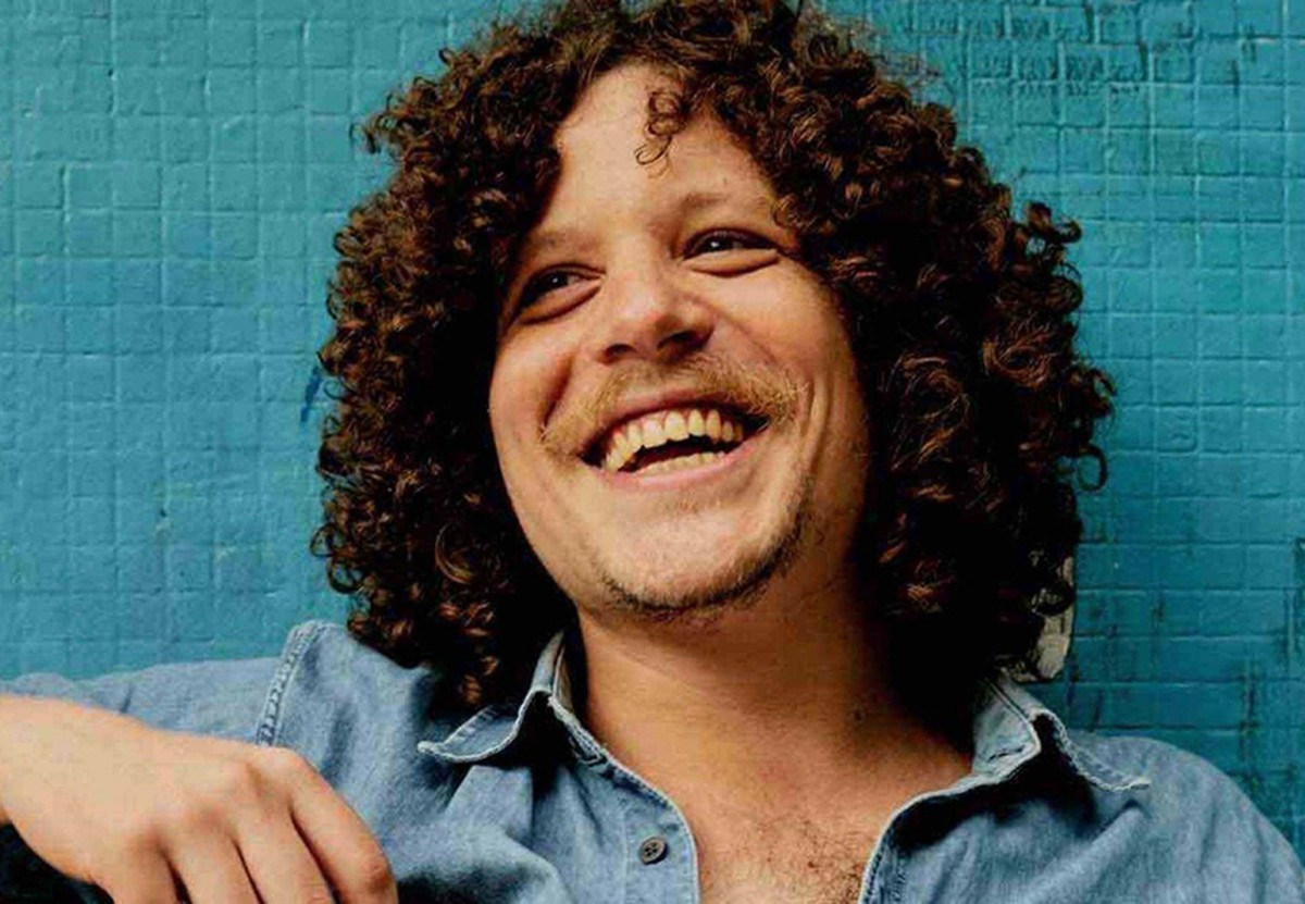 Chico Chico segue imune aos vírus e vícios do mercado no álbum ‘Estopim ...