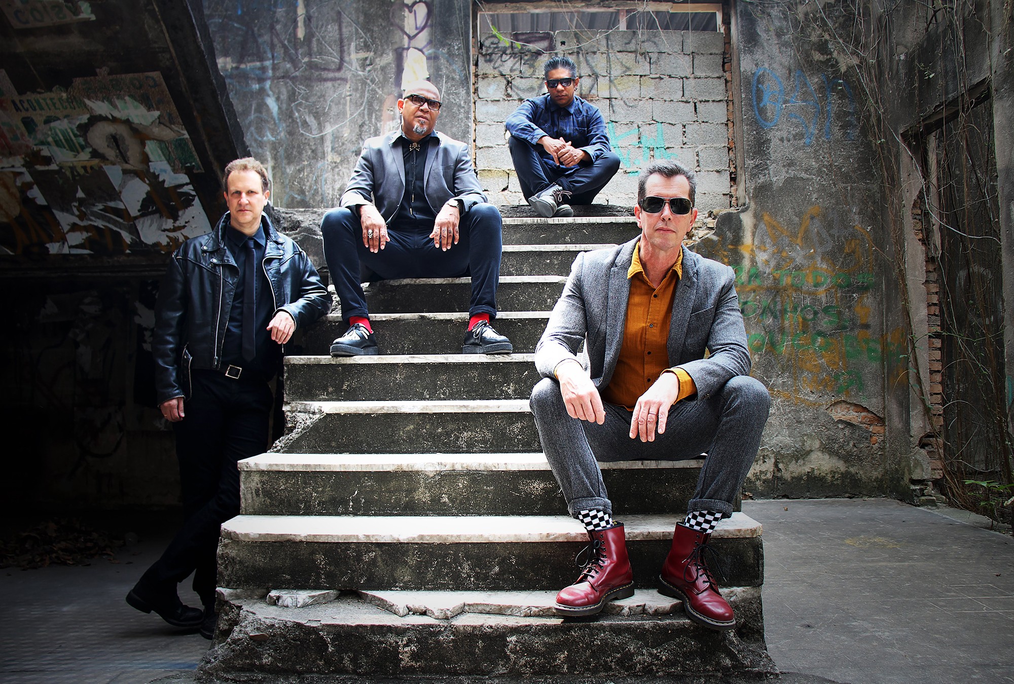 Plebe Rude evolui ao historiar caminhos tortos da humanidade em disco ...