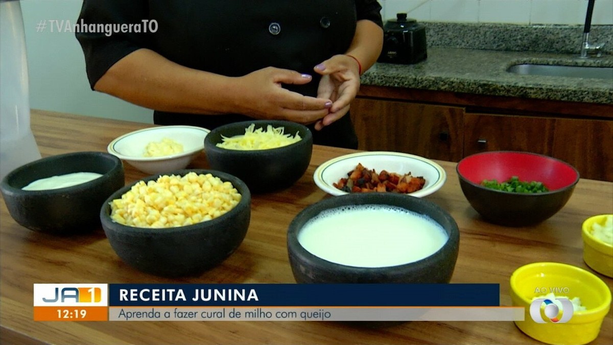 Aprenda a receita de cural de milho com queijo e bacon para animar o ...