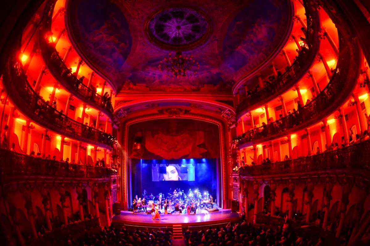 Concerto apresenta releituras de musicais no Teatro Amazonas neste ...