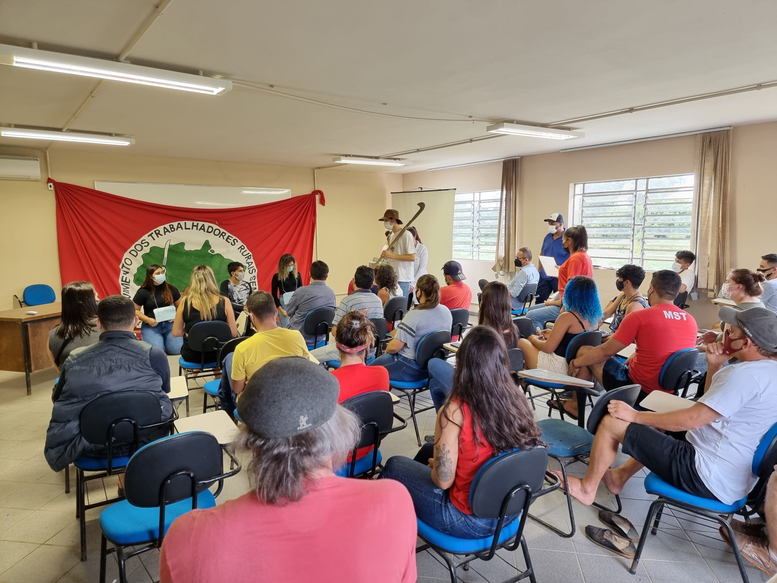 Prorrogado prazo de inscrições para os cursos do Pronera 2025 | G1