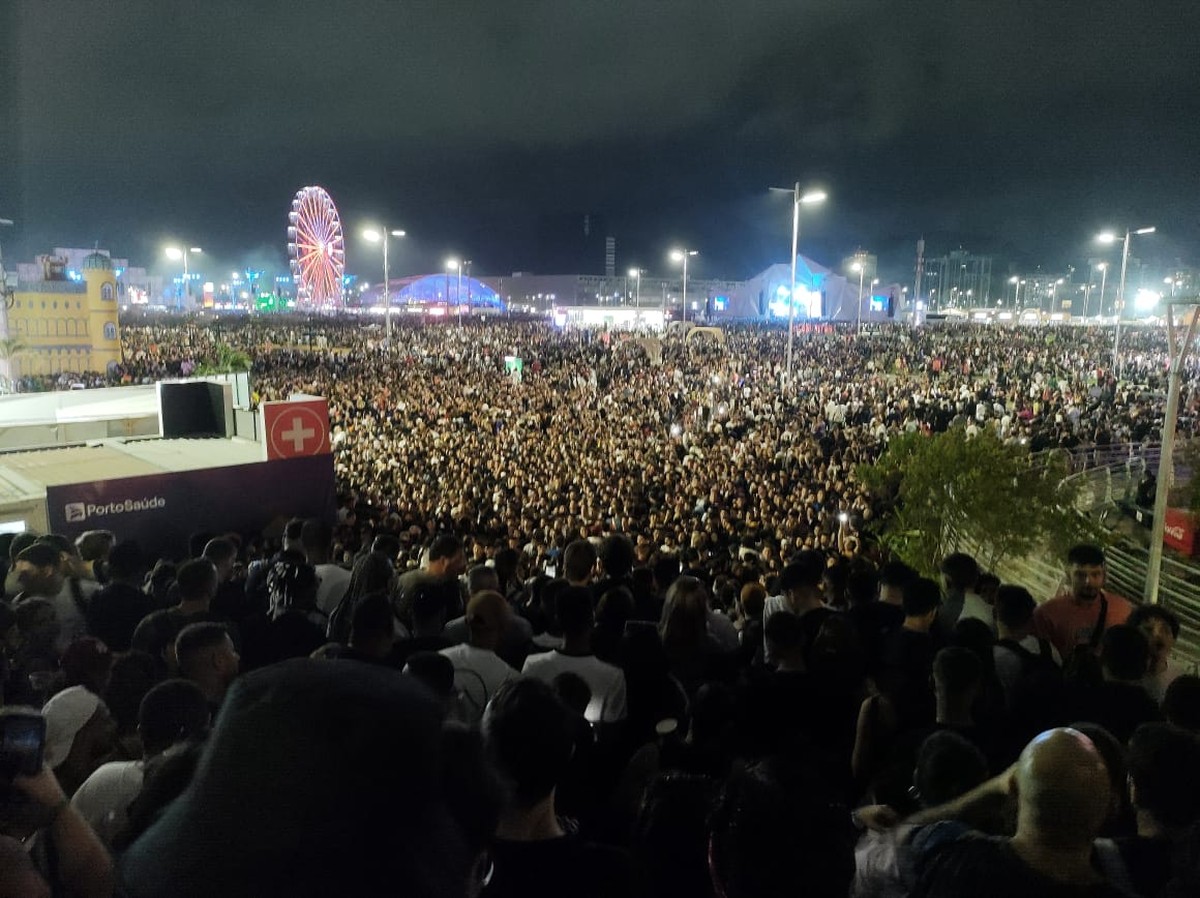 Escada não dá vazão, fãs ficam congestionados e perdem show do rapper ...