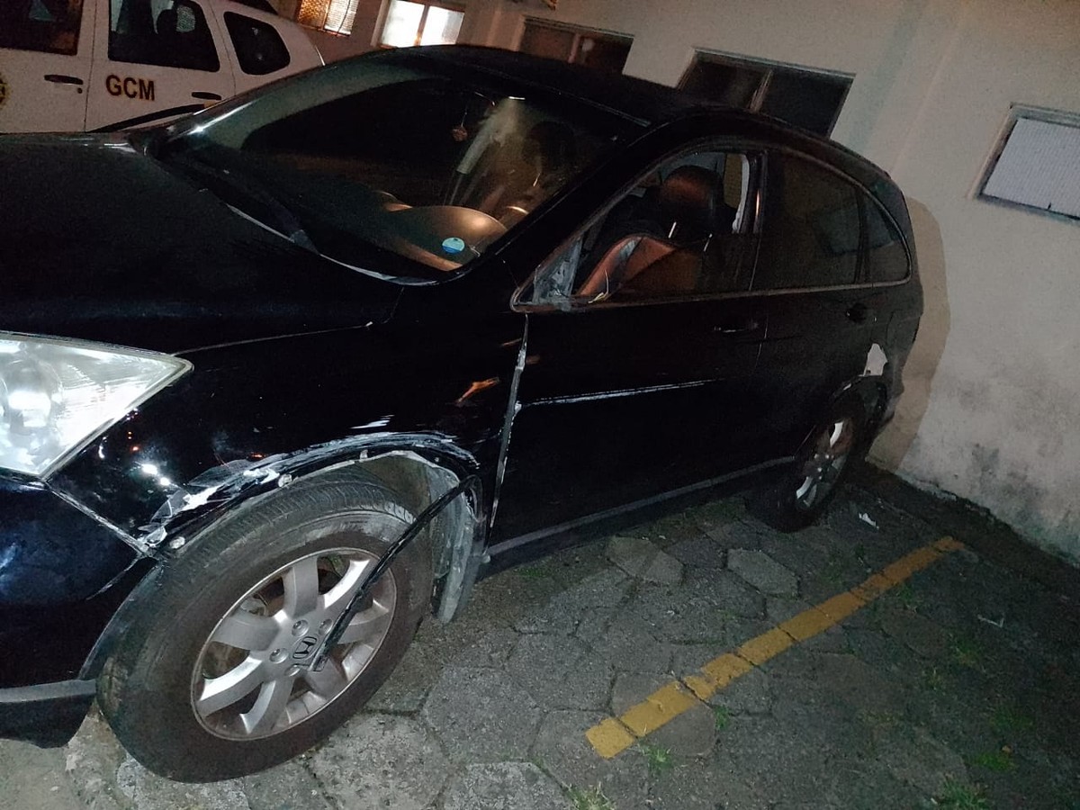 Motorista embriagado atropela mulher e bebê de 8 meses e foge em seguida no litoral de SP ...