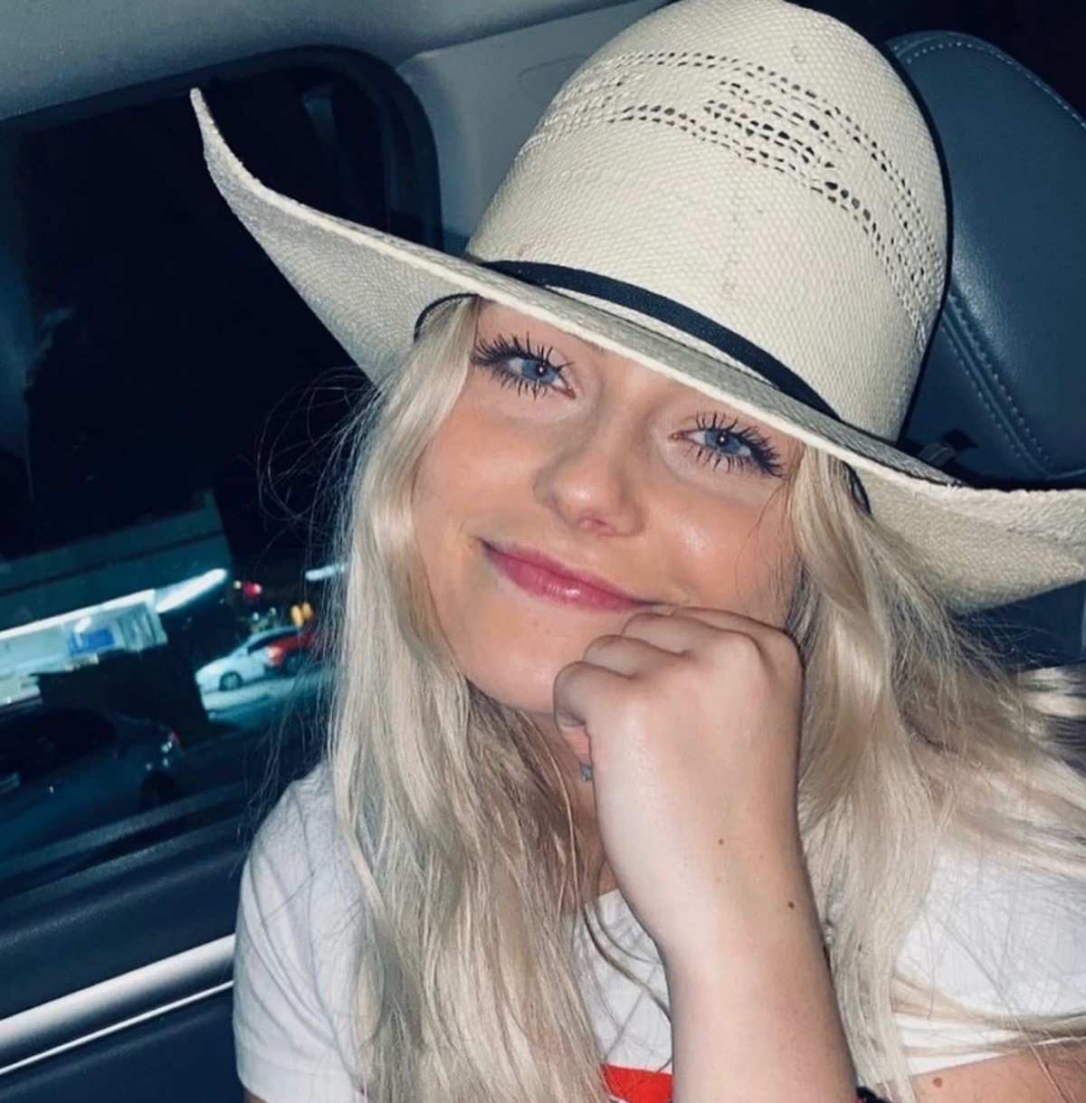 Taylor Rousseau Grigg, influenciadora americana, morre aos 25 anos ...