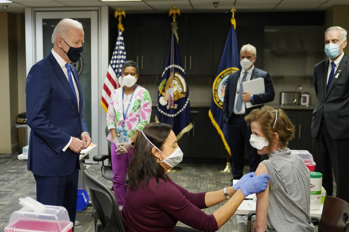 EUA aplicam 100 milhões de doses de vacina e batem meta de Biden com 6 ...
