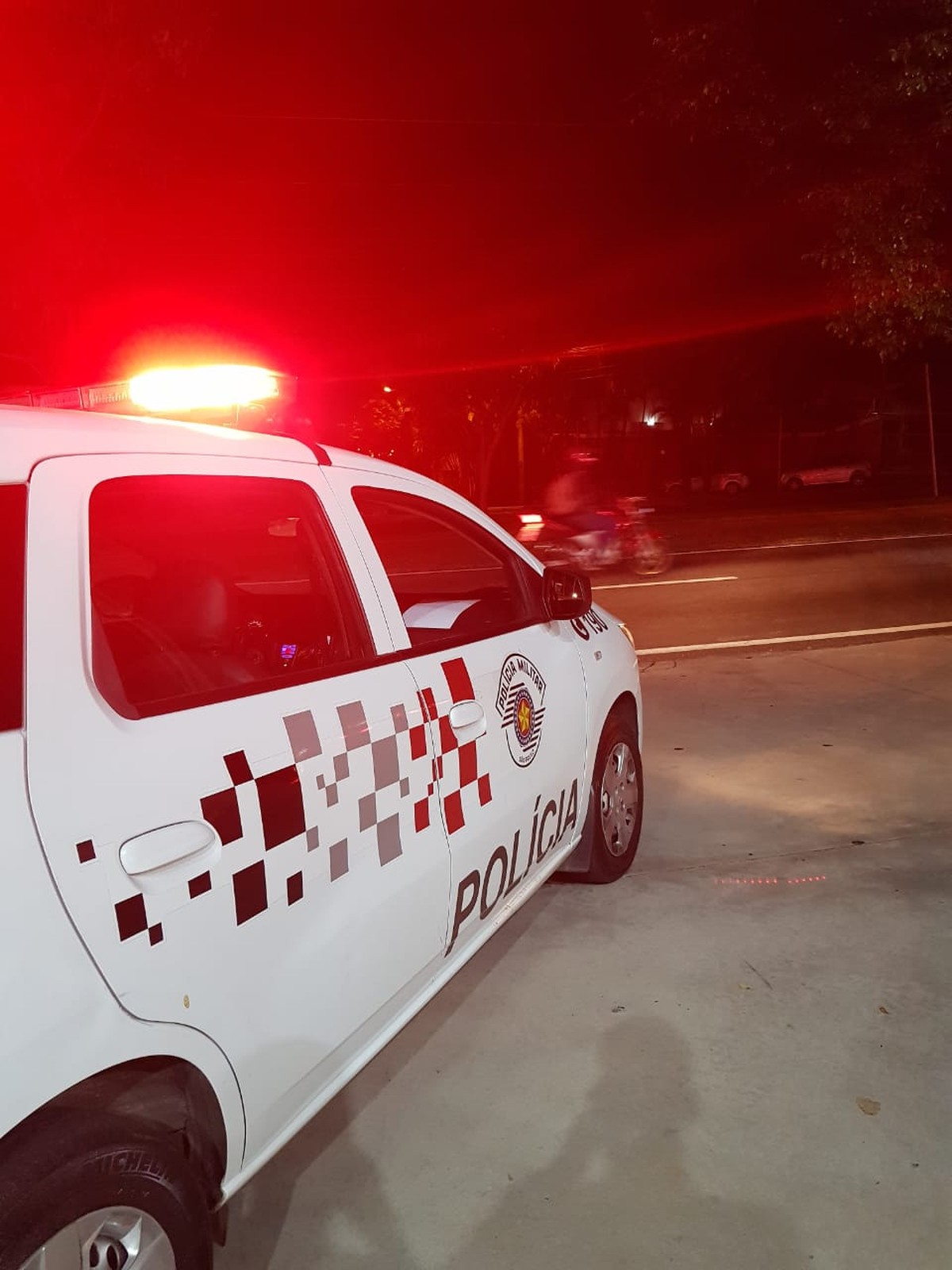 Homem é Preso Suspeito De Agredir Companheira Com Tapas E Capacetada