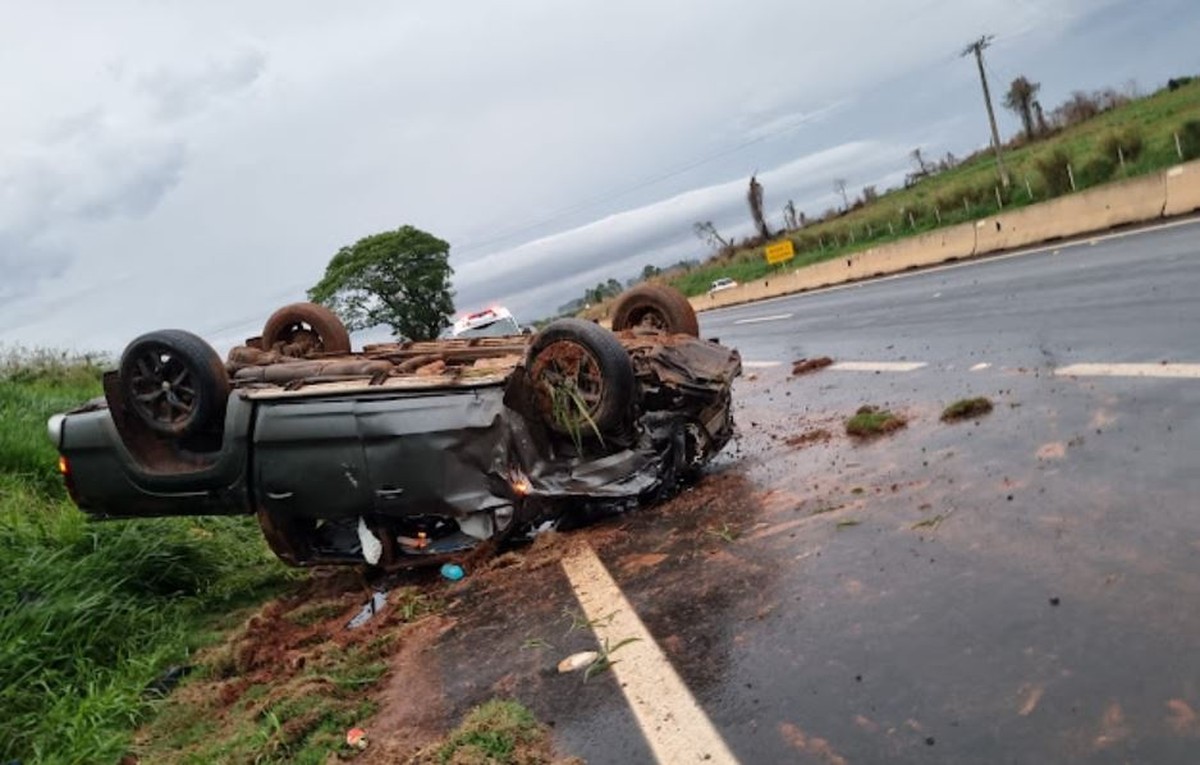 Acidente em Conchal deixa dois mortos e dois feridos na SP-332 | São Carlos e Araraquara | G1