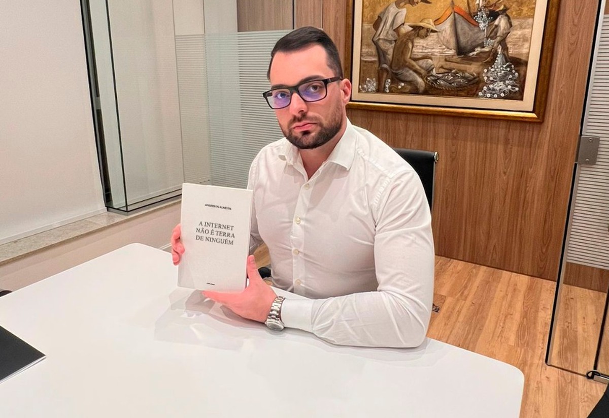 Livro que conta casos de crimes na internet | Especial Publicitário ...