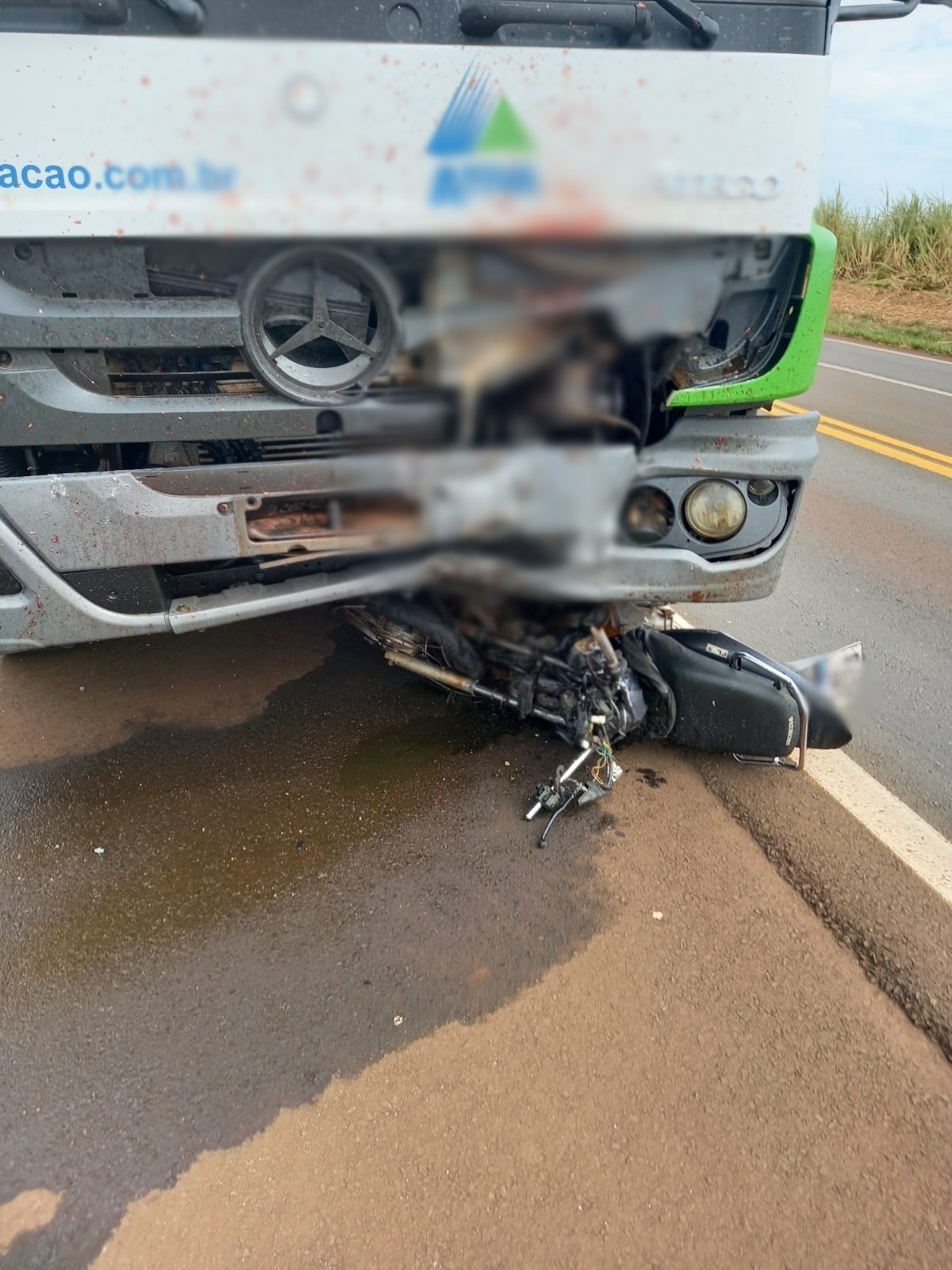 Motociclista morre após bater de frente com caminhão em rodovia de Macatuba | Bauru e Marília | G1