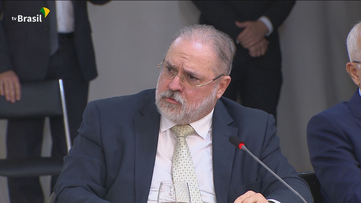 PGR defende que quem foge de blitz para esconder crime pode responder ...