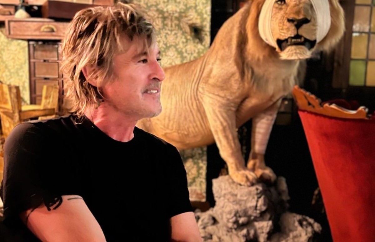 Charlie Colin, ex-baixista do Train, morre aos 58 anos após escorregar ...