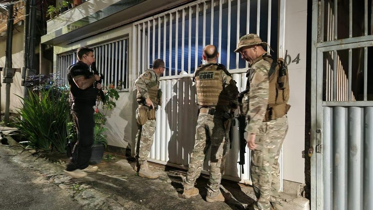 Polícia Prende Suspeitos Em Operação Contra Tráfico De Drogas E