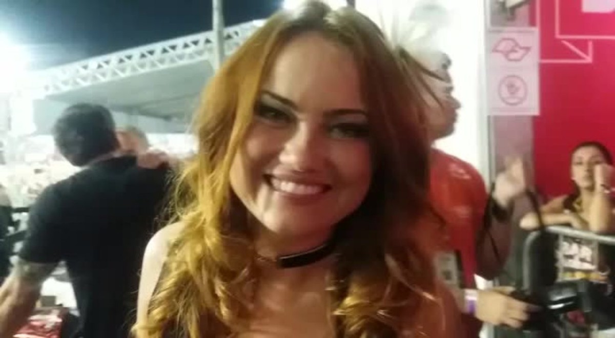 Ellen Rocche dá dica sobre o desfile da Rosas de Ouro: 'Vou ser a ...