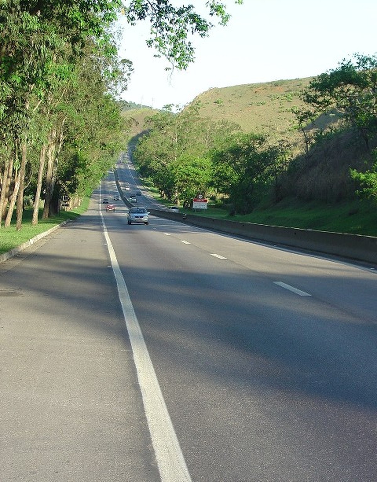 Obras de modernização de ponte altera trânsito na Via Dutra, em Barra ...
