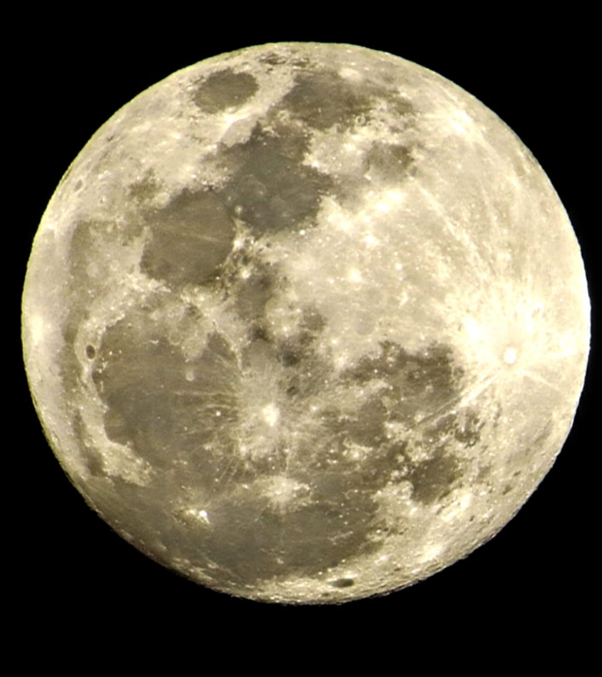 Pernambucano faz registro impressionante da 'Lua Cheia' na cidade de Arcoverde no Sertão; FOTOS ...