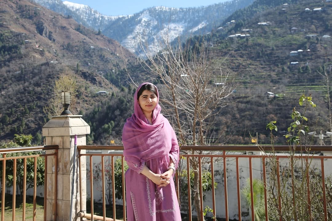 Malala retorna a cidade natal da família no Paquistão pela primeira vez ...