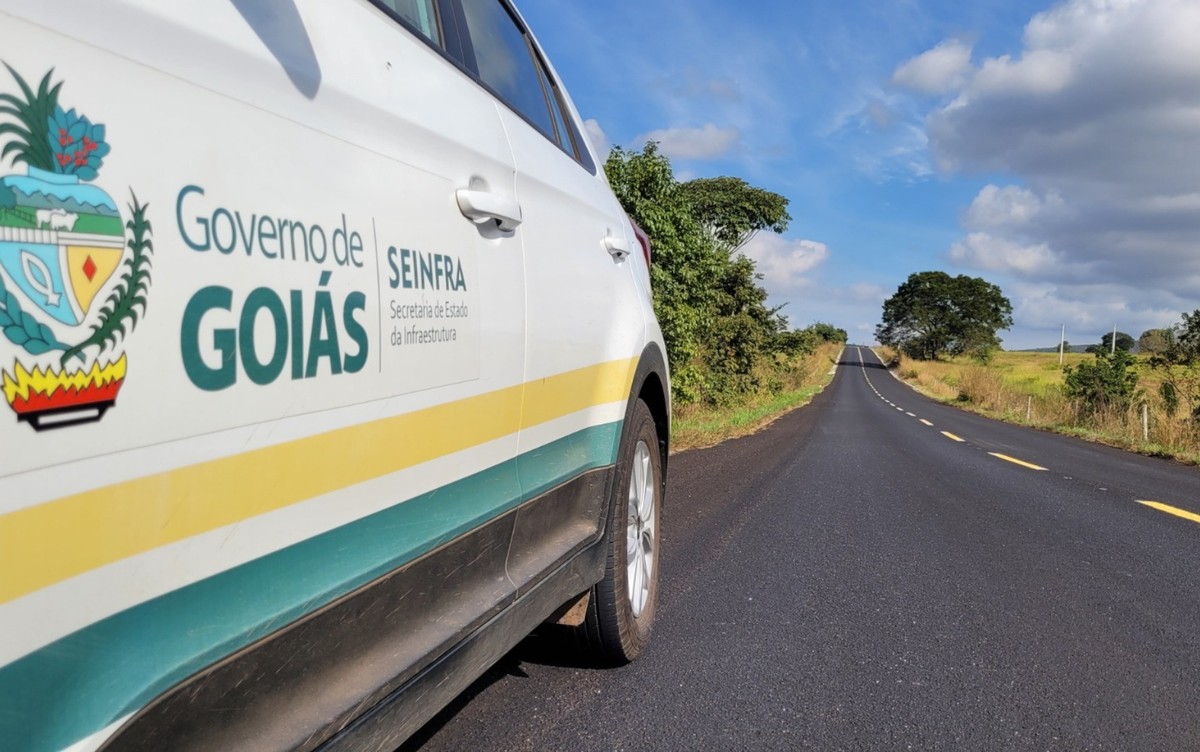 Governo publica edital com 39 vagas e salário de até R$ 10,8 mil em ...