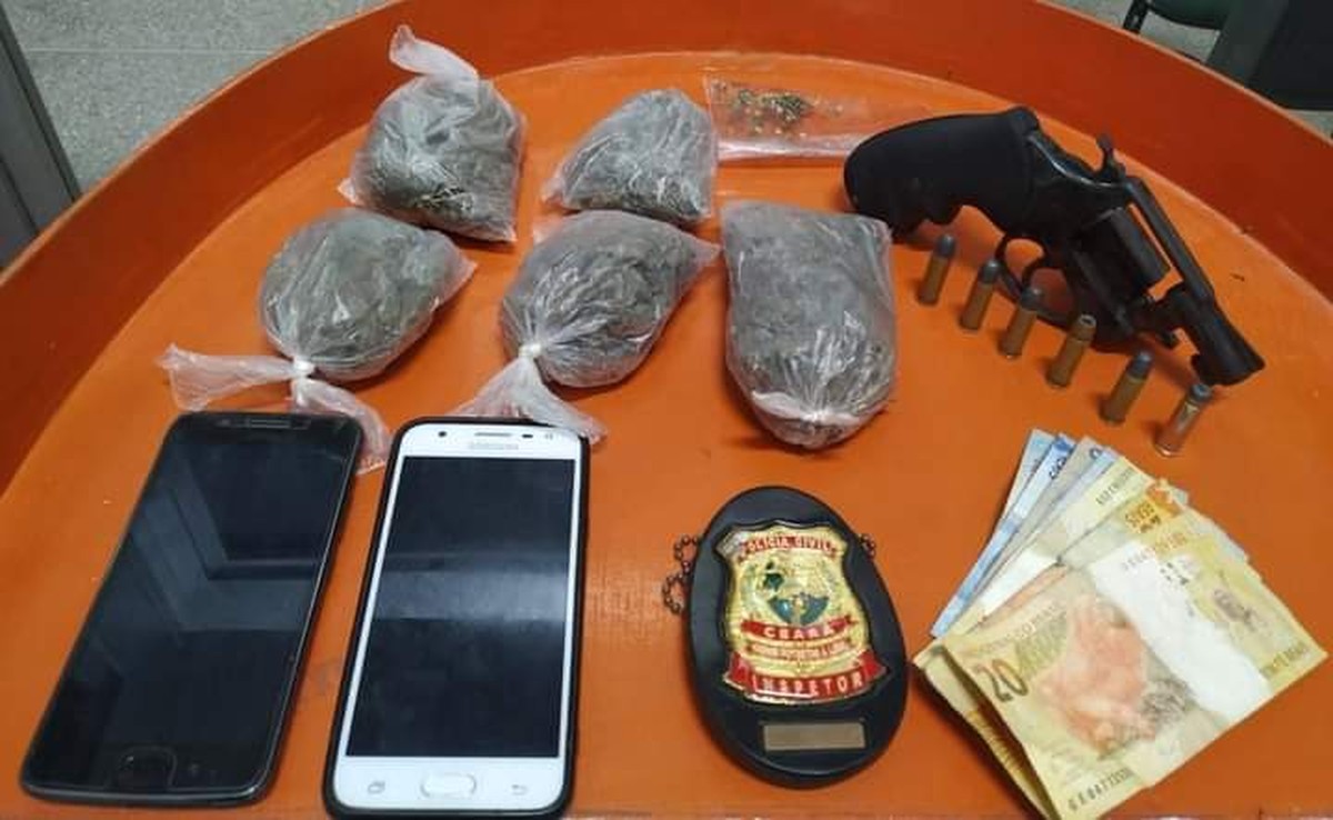 Dono De Salão De Beleza é Preso Com Drogas Arma De Fogo E Munição Em