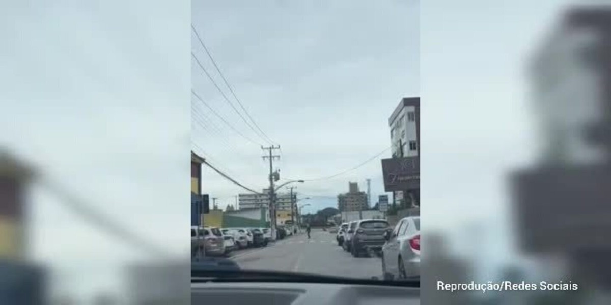 Assalto a banco faz reféns na Grande Florianópolis; um suspeito morreu ...