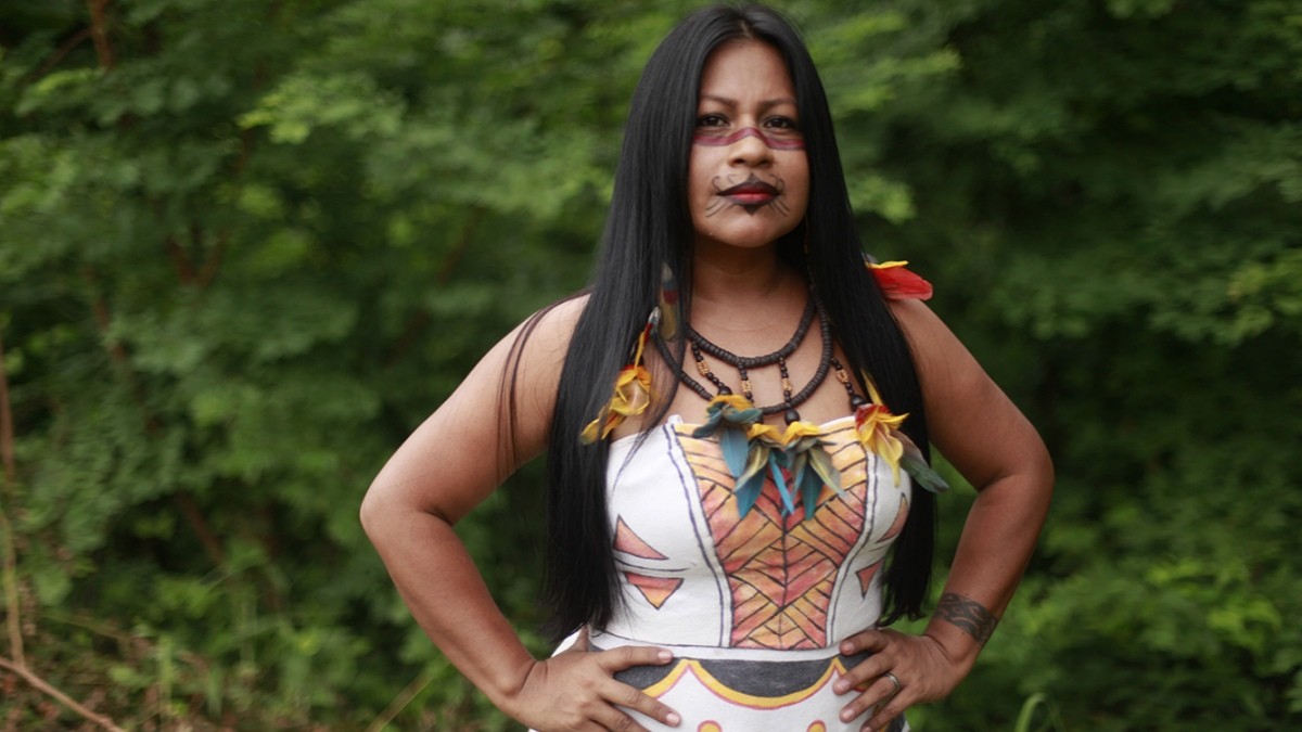 Cantora indígena Djuena Tikuna cancela show no '#SouManaus 2023 ...