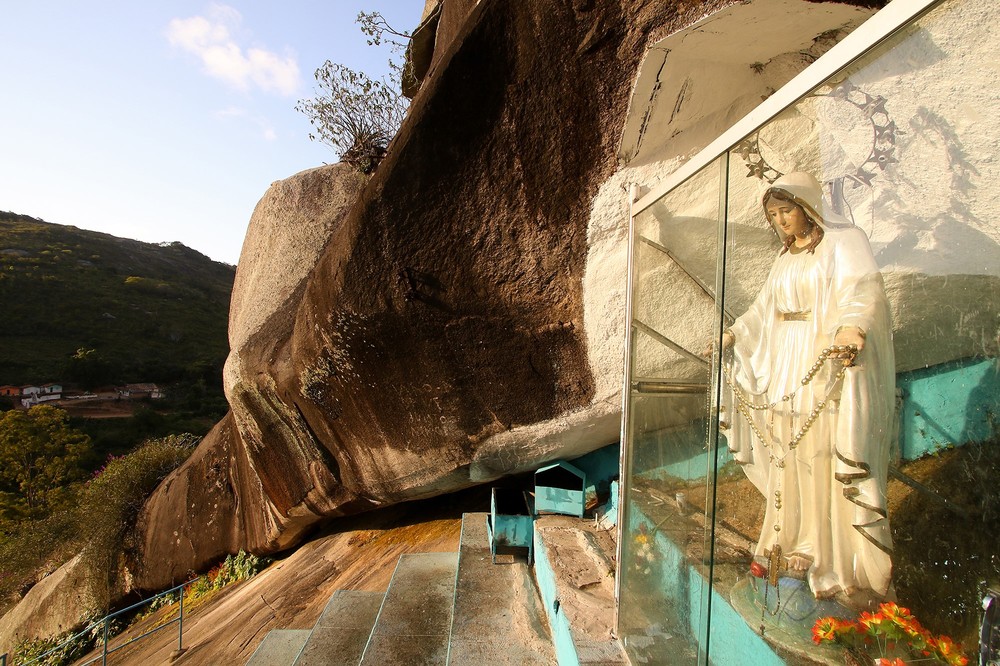 Irmã Adélia Que Viu Aparições De Nossa Senhora Em Cimbres é