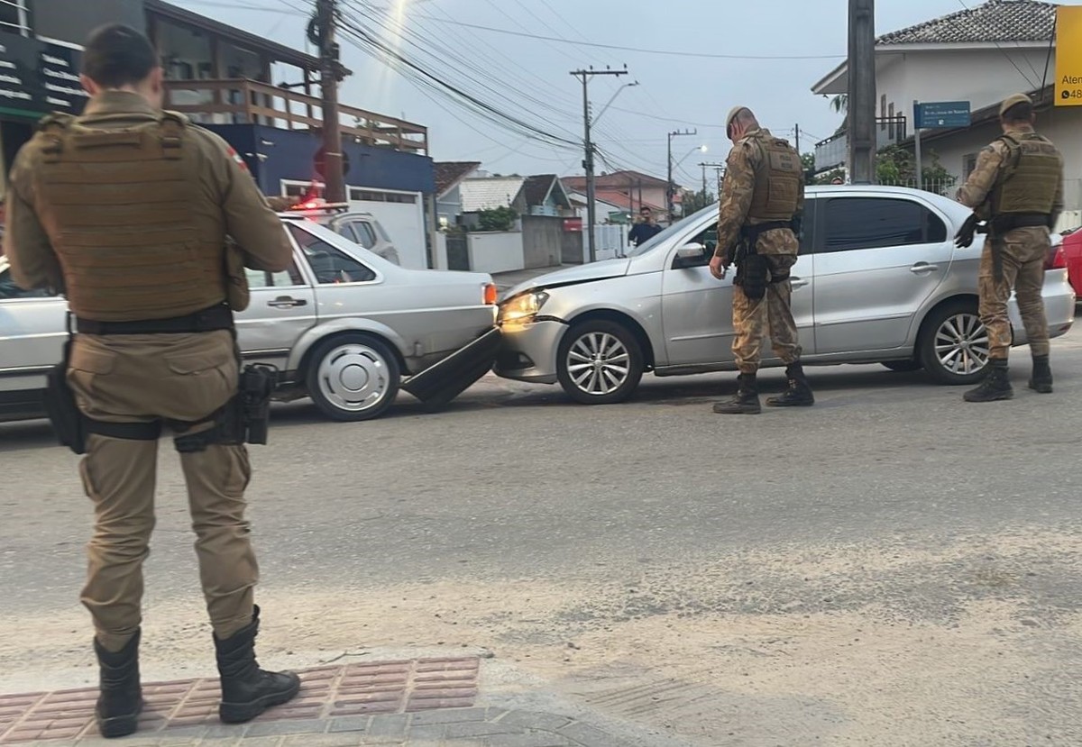 Homem é Morto A Facadas Dentro Do Próprio Carro Por Companheiro Da Ex