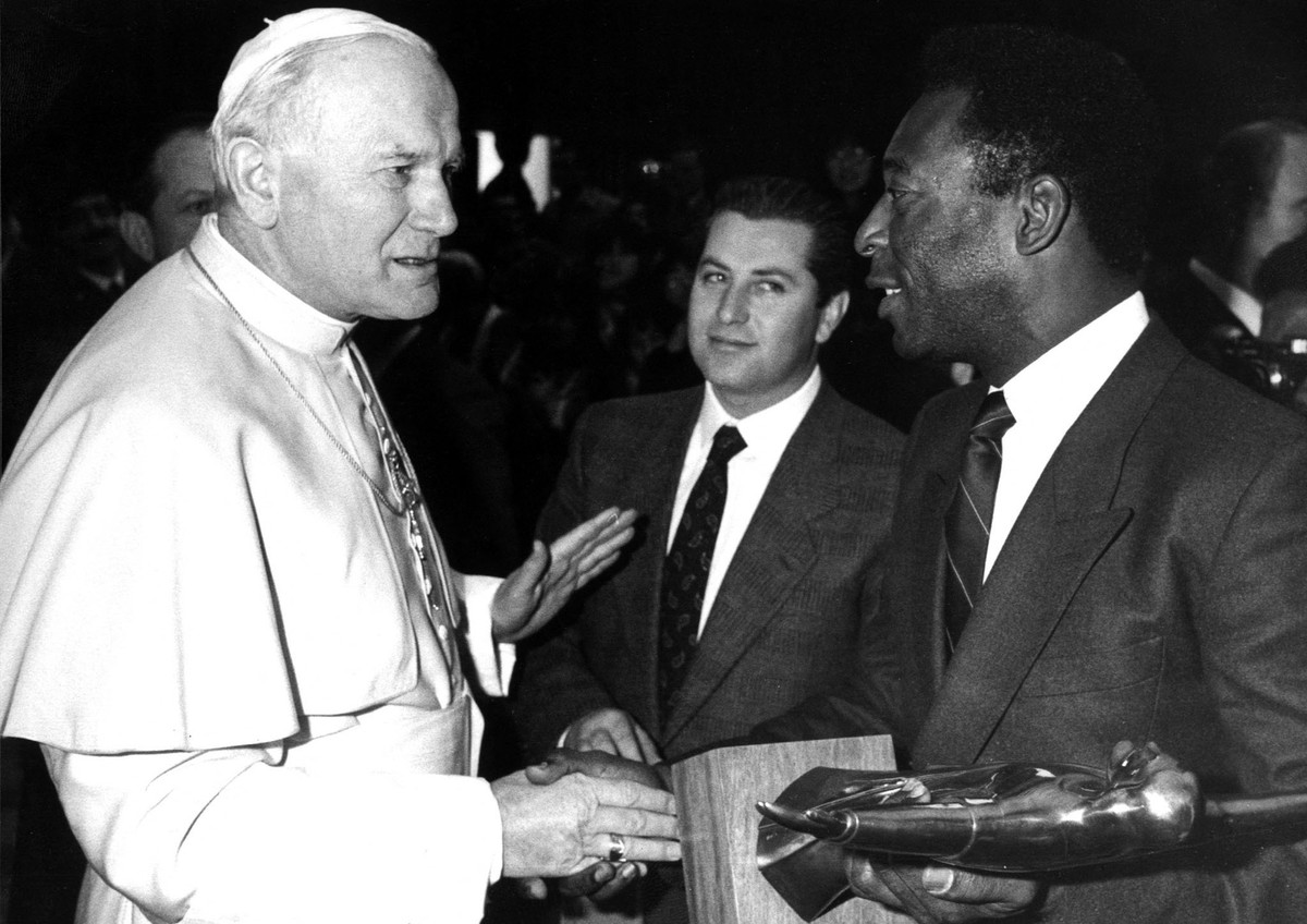 Vaticano faz homenagem ao Rei Pelé | Mundo | G1
