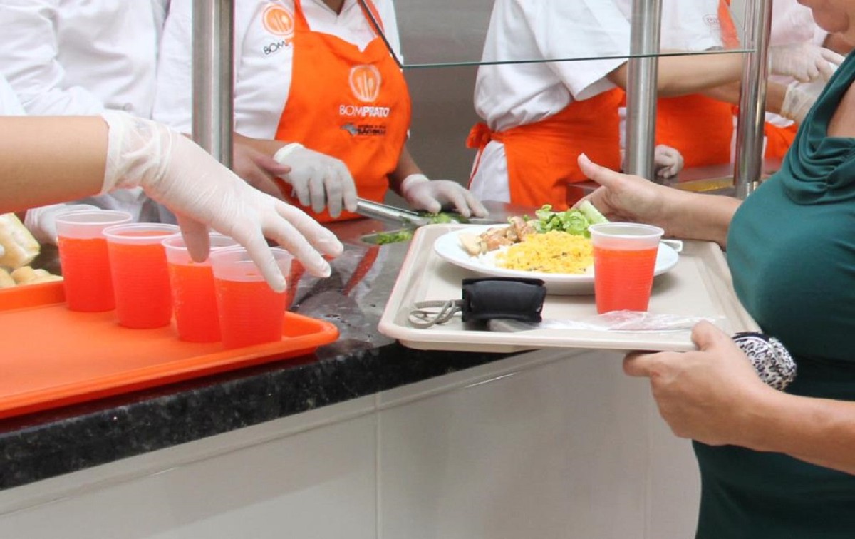 Bom Prato tem cardápio especial de Ano Novo e funciona em horário ...