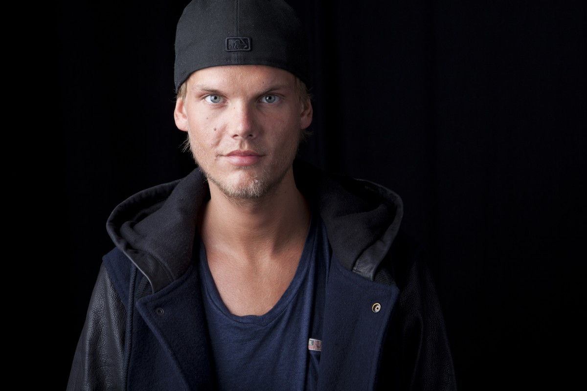 A trágica morte de Avicii, o DJ por trás de algumas das músicas de ...