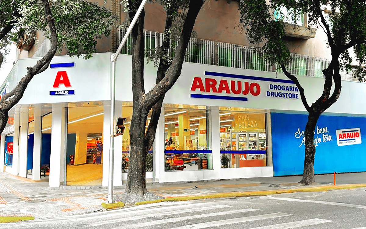 Drogaria Araujo inaugura sua primeira loja em Governador Valadares | G1