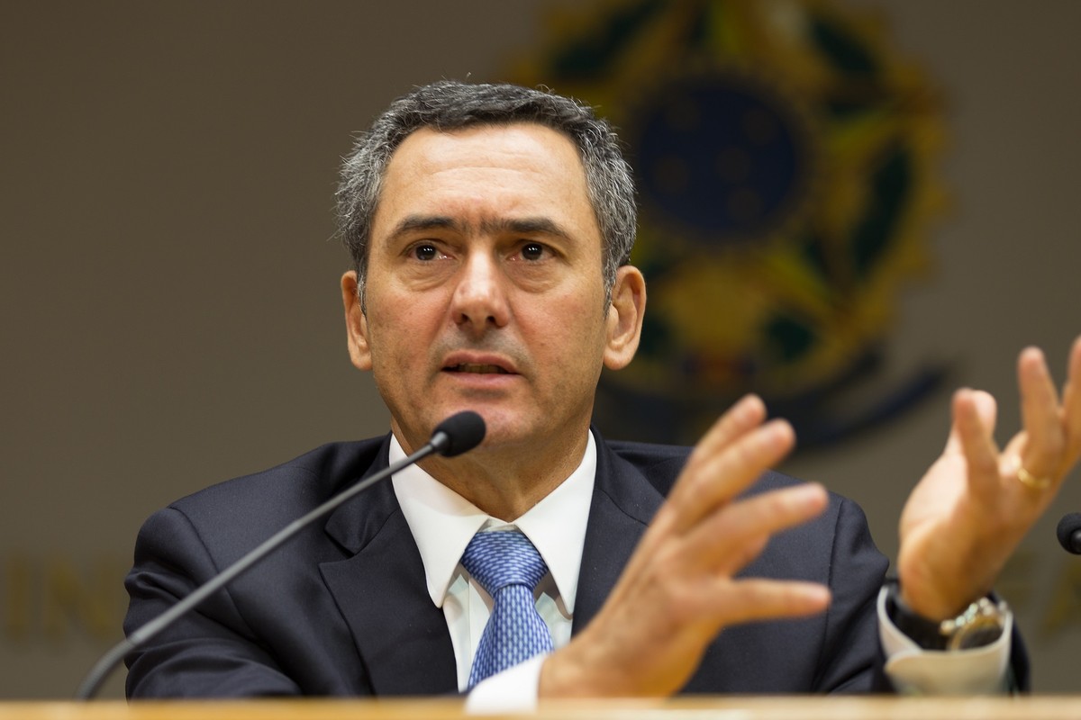 Fazenda deve propor veto a nova pauta-bomba aprovada no Congresso ...