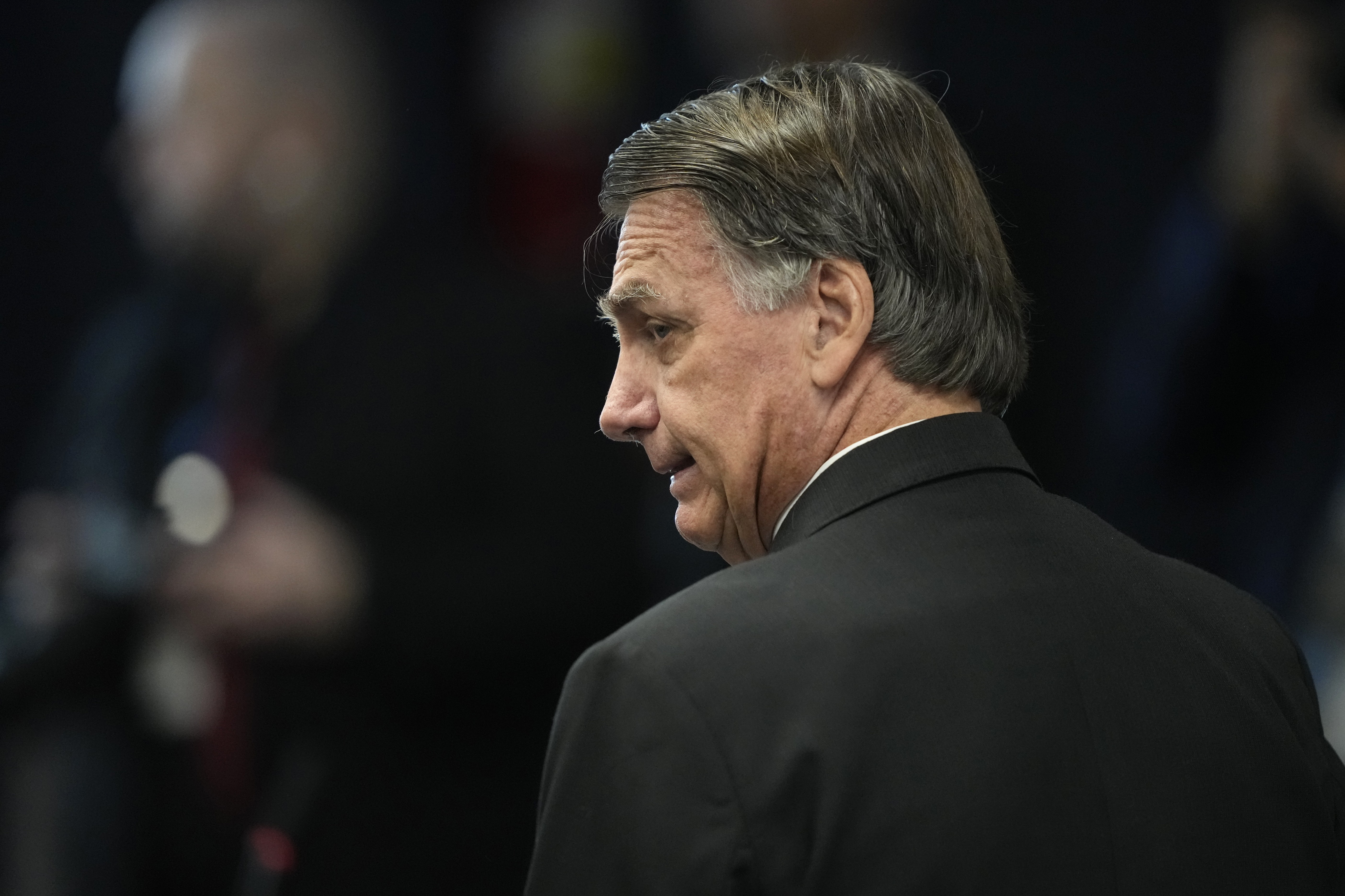 Bolsonaro diz que não passou faixa a Lula para não se 'submeter à maior ...