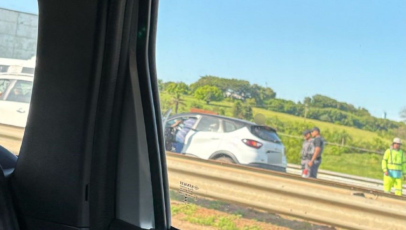 Engavetamento entre carros deixa vítima ferida na Rodovia Raposo Tavares em Presidente Prudente ...