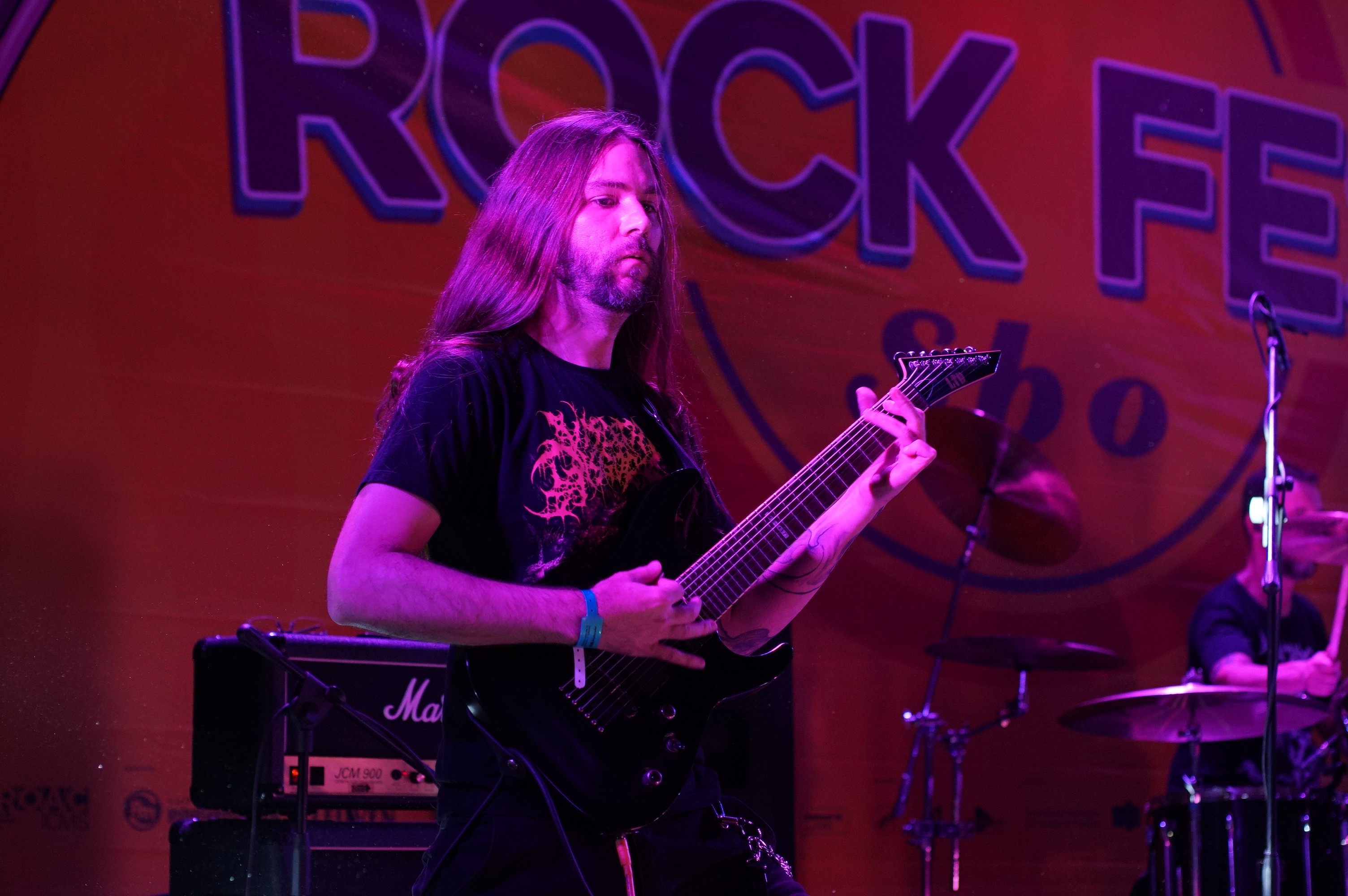 Crypta: quem é a banda brasileira que colocou o death metal feminino ...