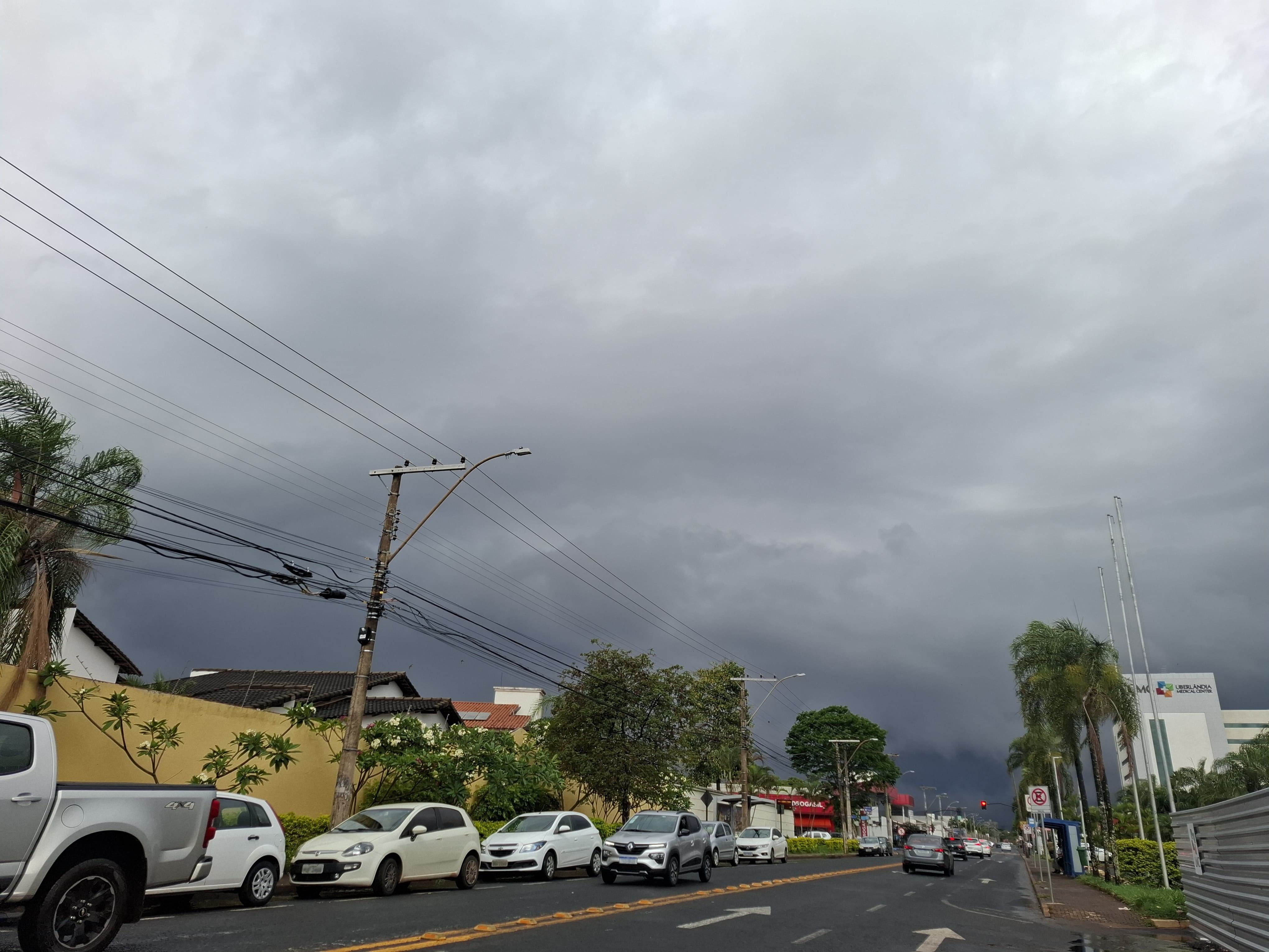 Tempo: Fevereiro começa com semana chuvosa e possibilidade de temporal ...