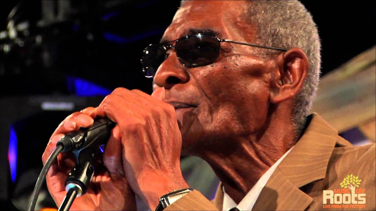 Robert Knight, cantor de 'Everlasting Love', morre aos 72 anos | Música ...