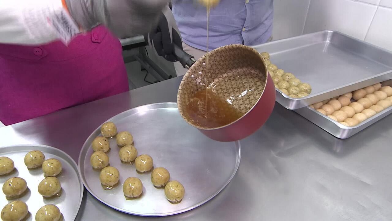 Casal transforma produção de balas caramelizadas em negócio de sucesso