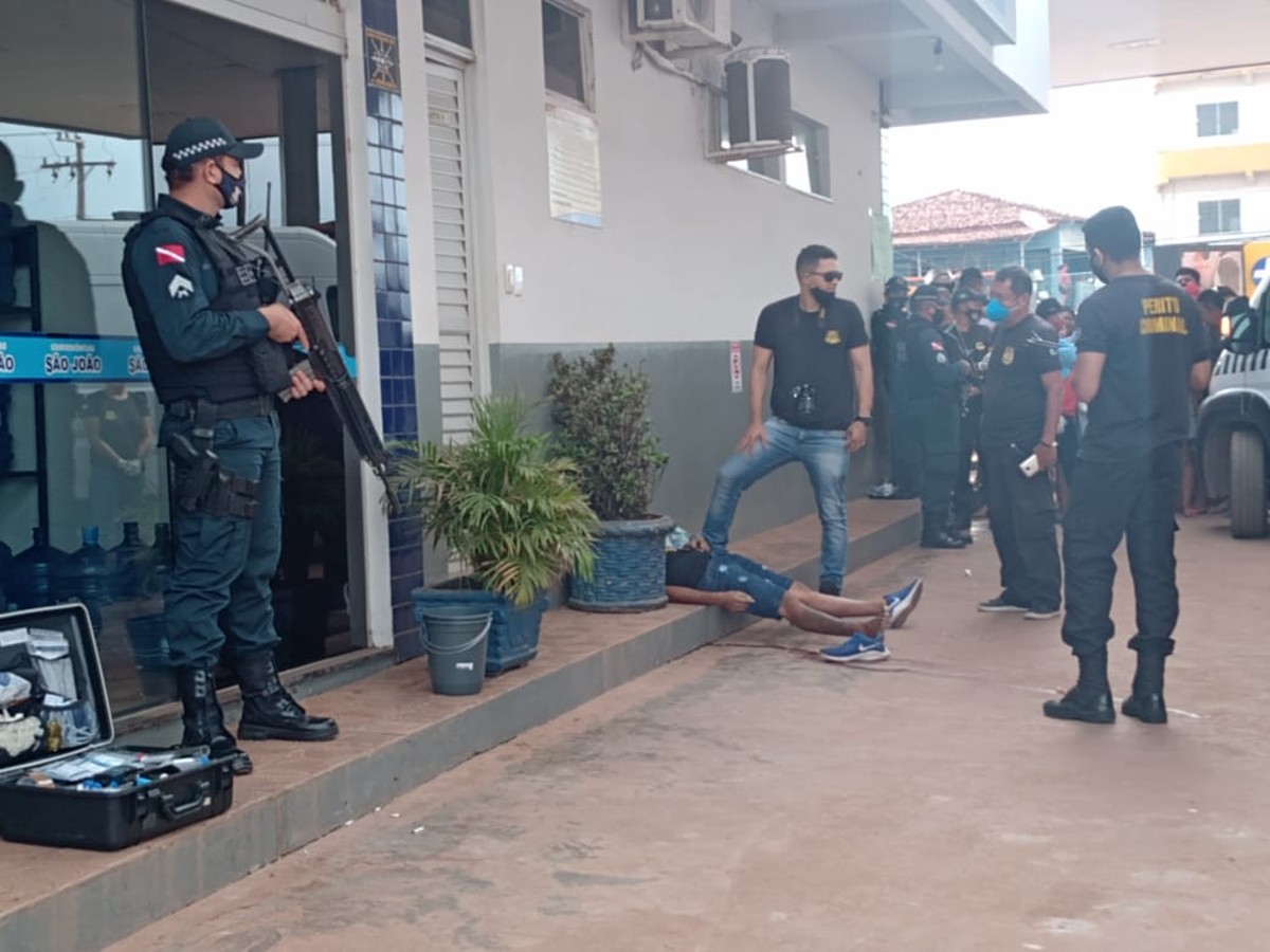 Jovem Morre Após Ser Atingido Por Tiro Na Cabeça Em Posto De