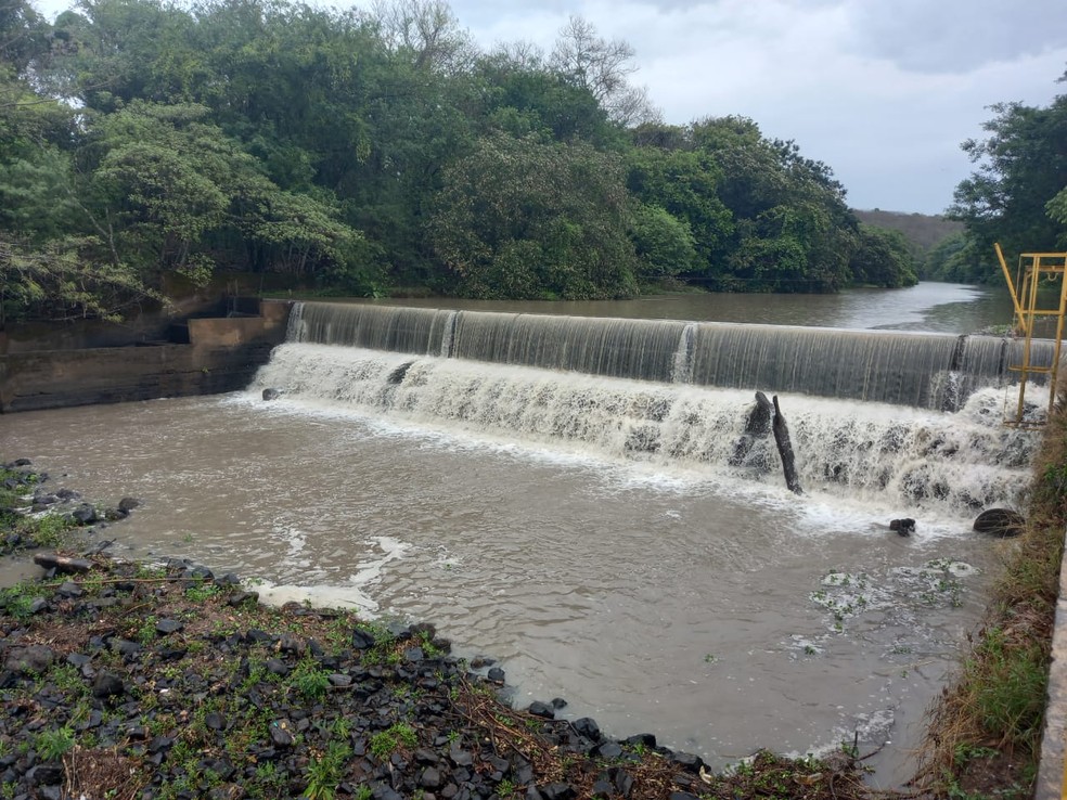 Há quase 100 dias sem chuva, segunda bomba de transposição do Rio Claro ...